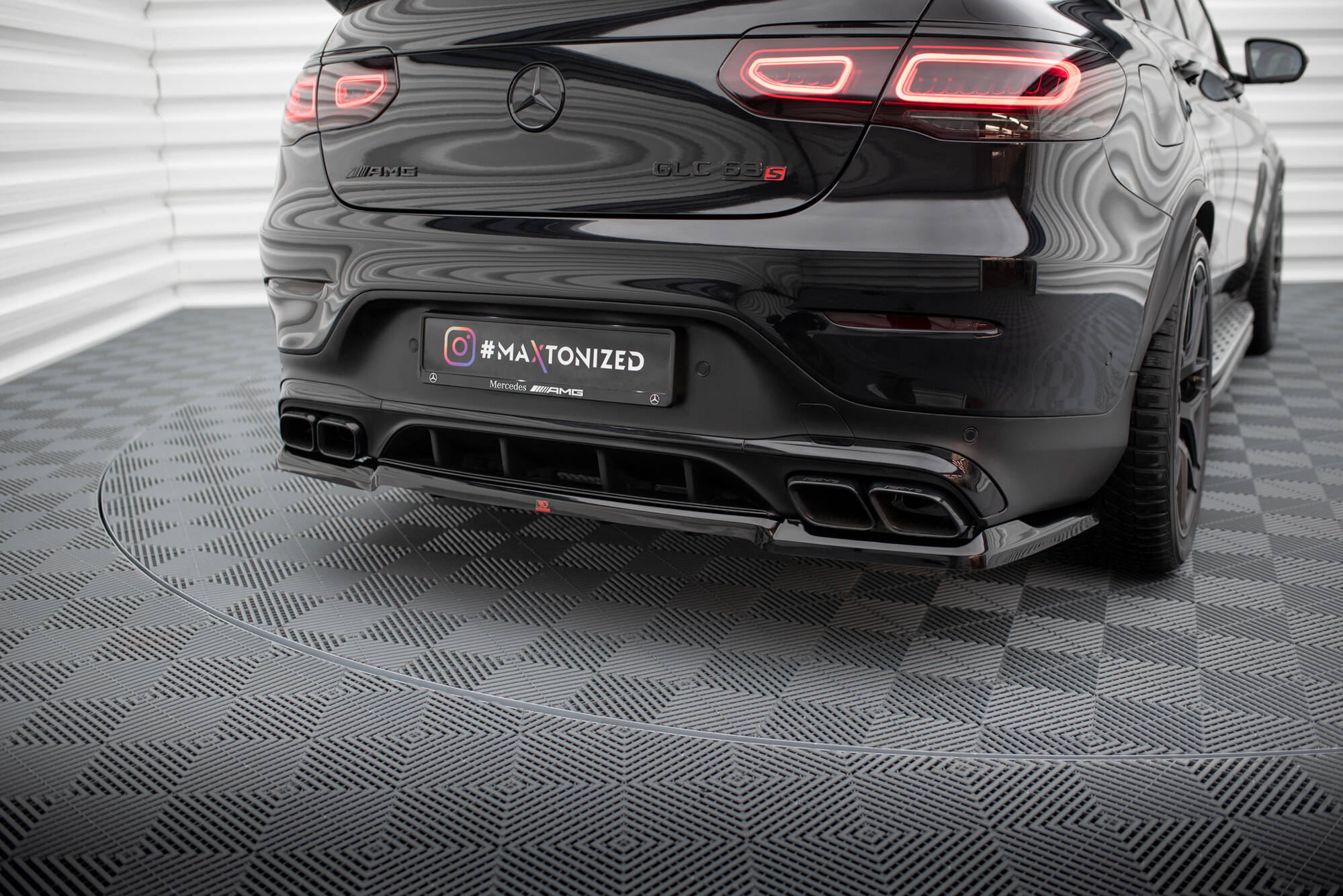 Mercedes AMG GLC 63 Coupe C253 Facelift 2019 - 2022 Bakre Splitter ...